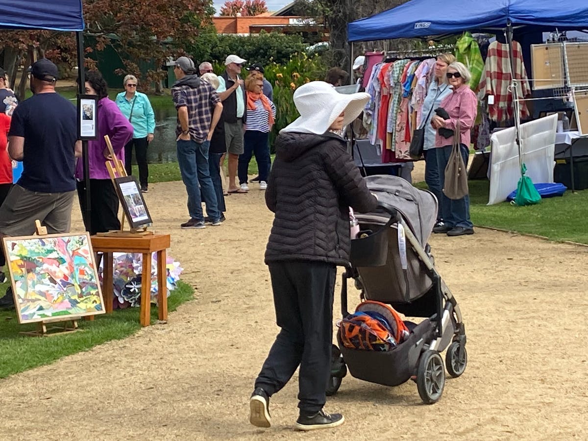 ArtOut Easter Market | Visit Deni